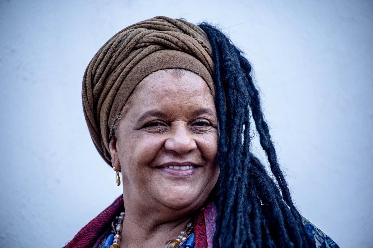 Ialorixá eleita patrimônio vivo, Mãe Beth de Oxum faz a revolução ...